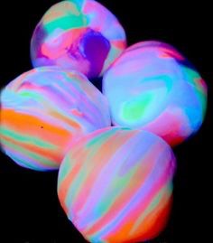 Diy Glowing Bouncy Balls (easy)