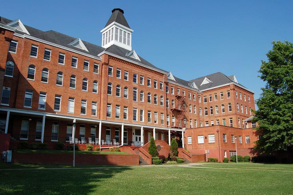 EASY COLLEGE COURSE Musely EASY COLLEGE COURSE Musely