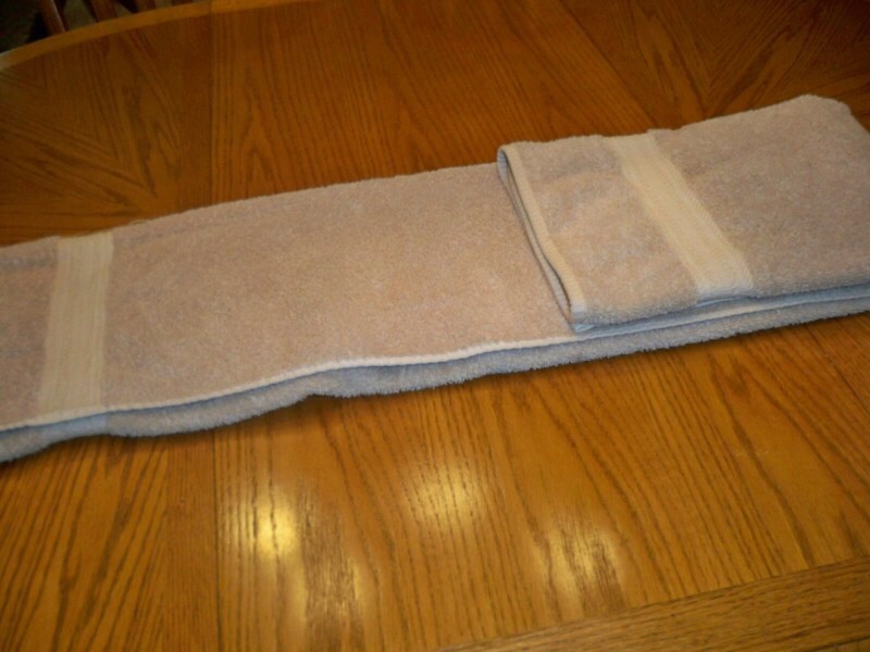 Space Saving Way To Fold Towels Musely space-saving-way-to-fold-towels-musely