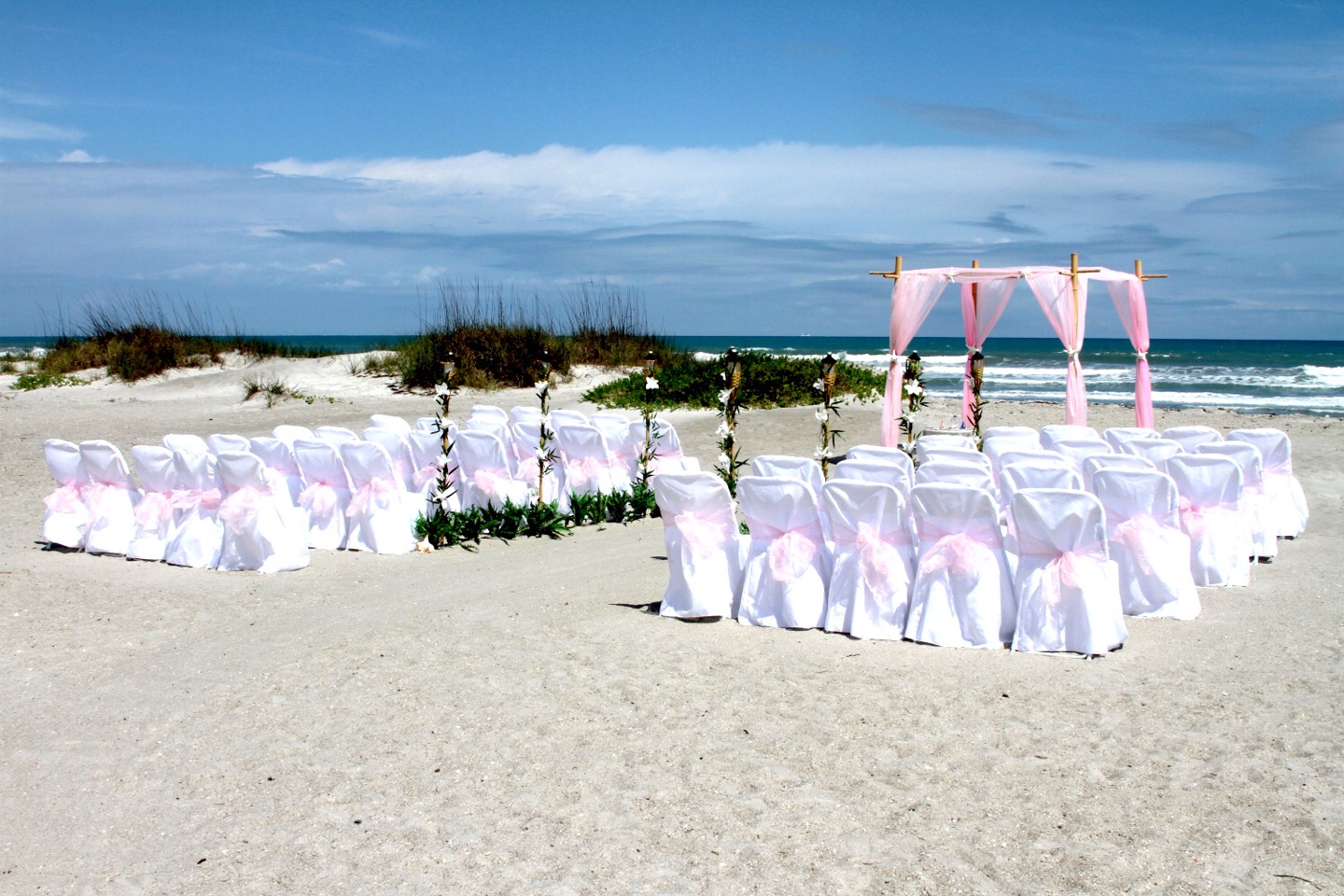 Beach Wedding Set Up Ideas Musely beach-wedding-set-up-ideas-musely